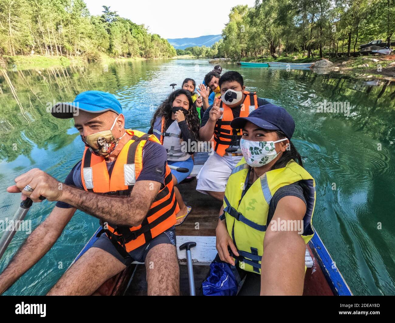 Paddling to Tamul waterfall, Tampaon River, San Luis Potosi, Mexico ...