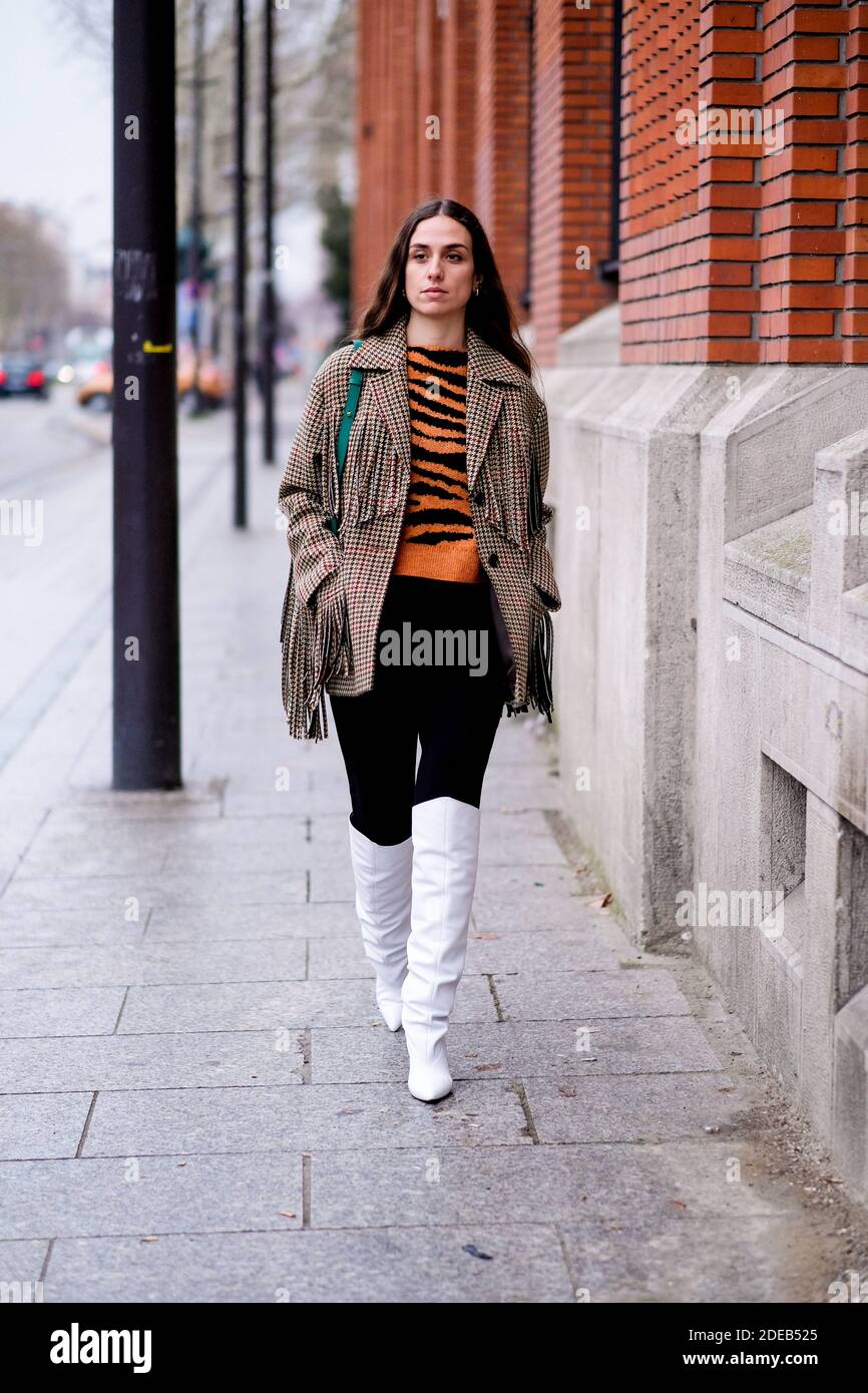 Street style, Erika Boldrin arriving at Nina Ricci Fall-Winter 2019 ...