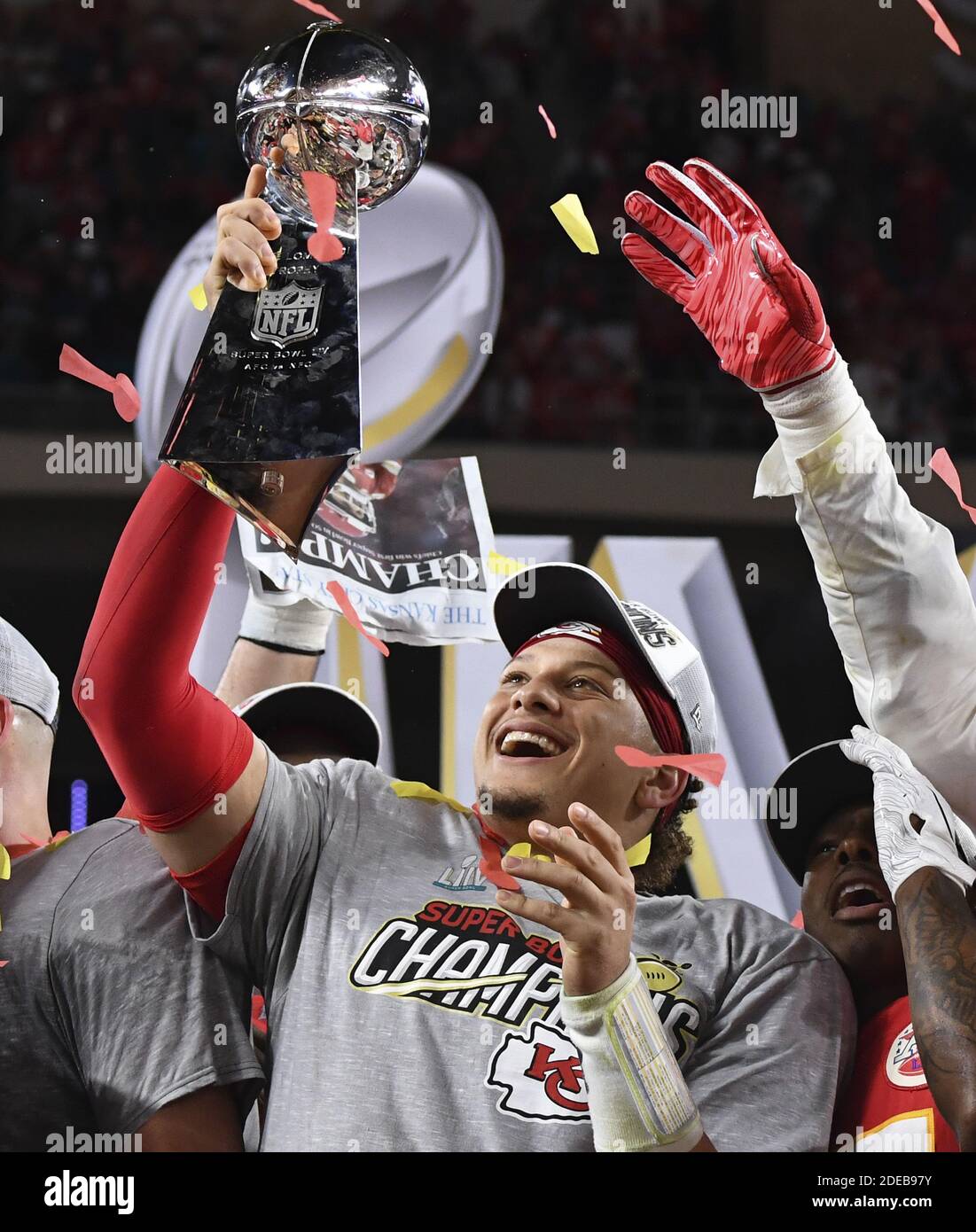 Patrick mahomes trophy hi-res stock photography and images - Alamy