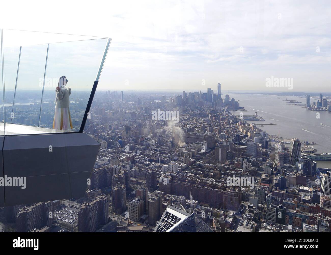 101st floor hi-res stock photography and images - Alamy