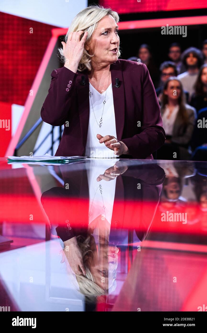 President of Rassemblement National Marine Le Pen poses for pictures ...