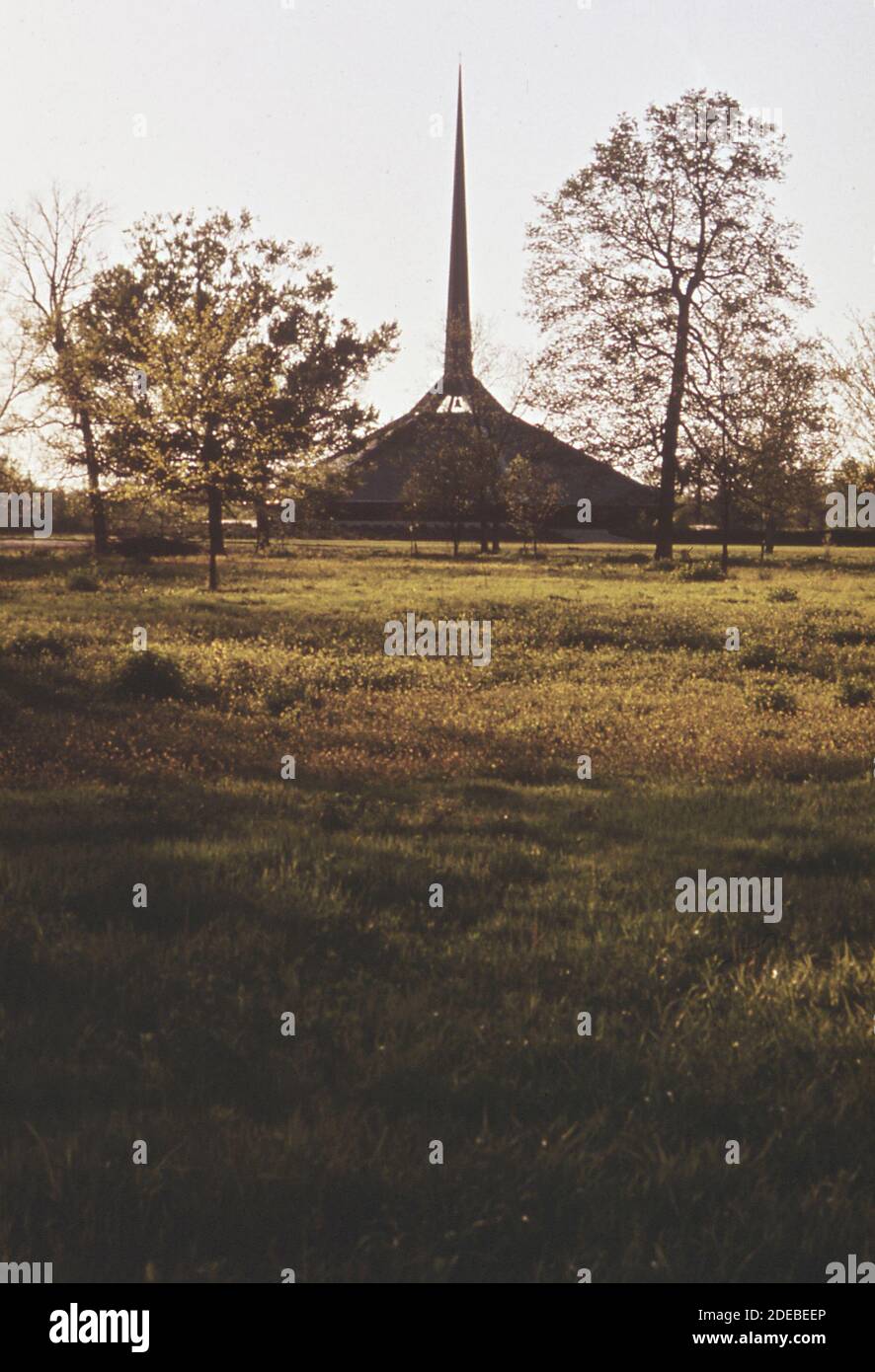 Columbus indiana churches hi-res stock photography and images - Alamy