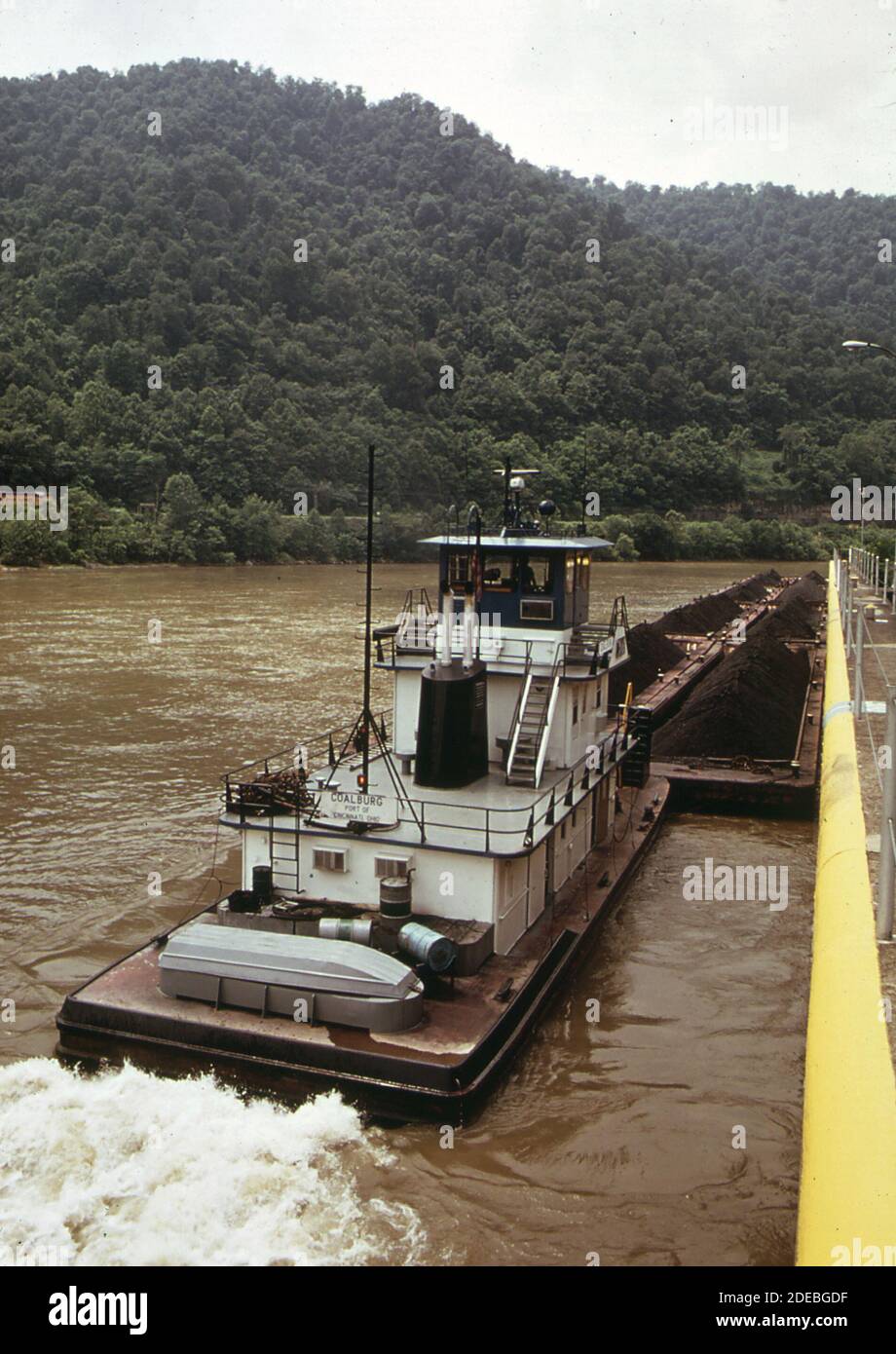 Vintage coal barge hi-res stock photography and images - Alamy