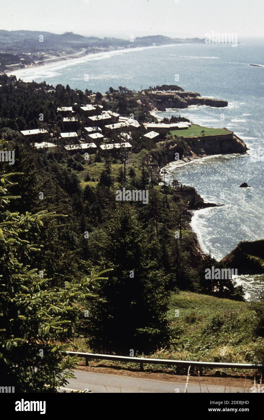 1970s condominiums oregon coast hi-res stock photography and images - Alamy