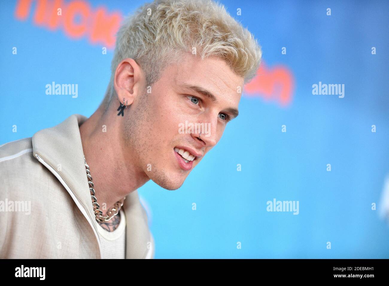 Machine Gun Kelly attends Nickelodeon's 2019 Kids' Choice Awards at ...