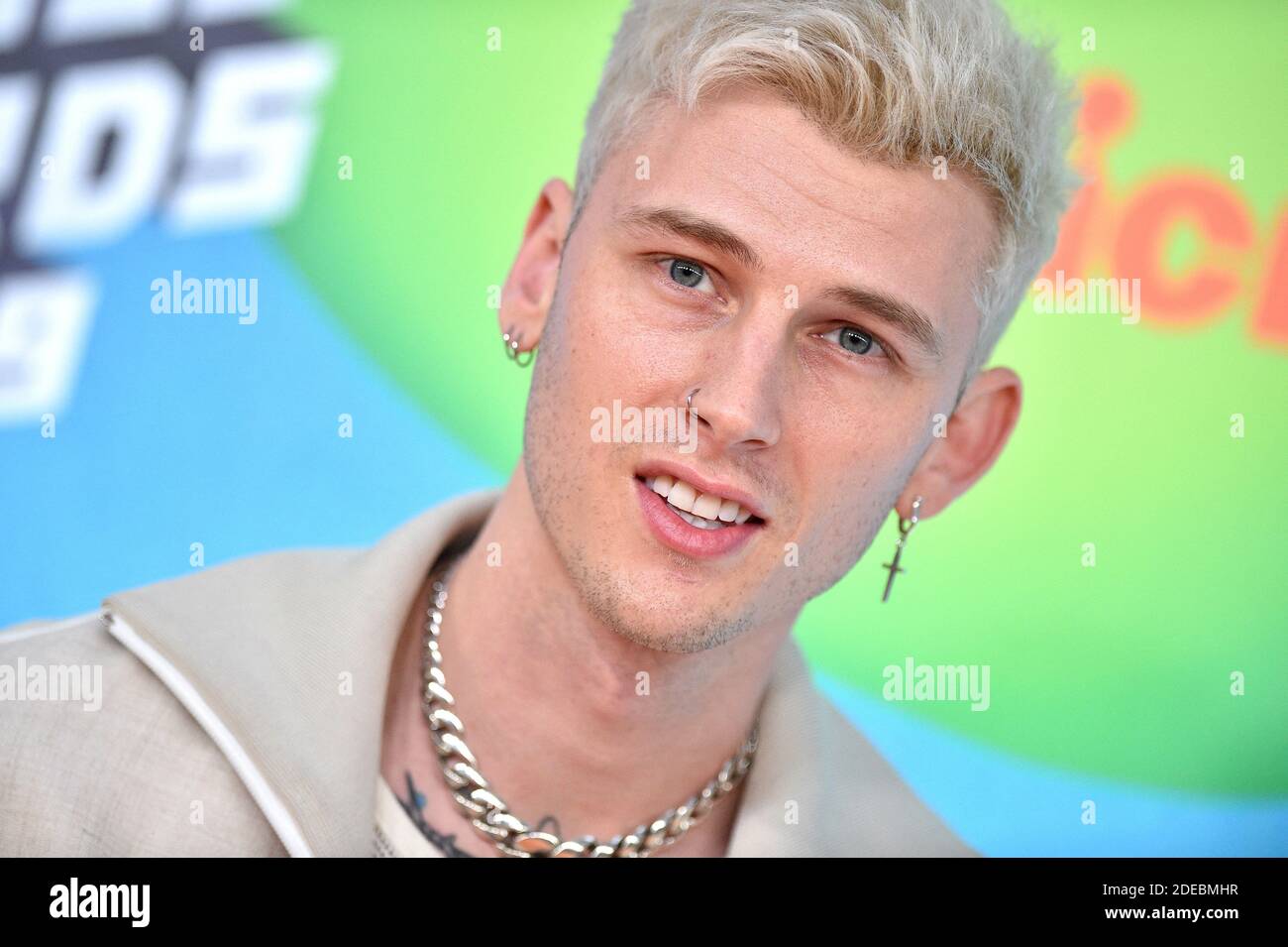 Machine Gun Kelly attends Nickelodeon's 2019 Kids' Choice Awards at ...