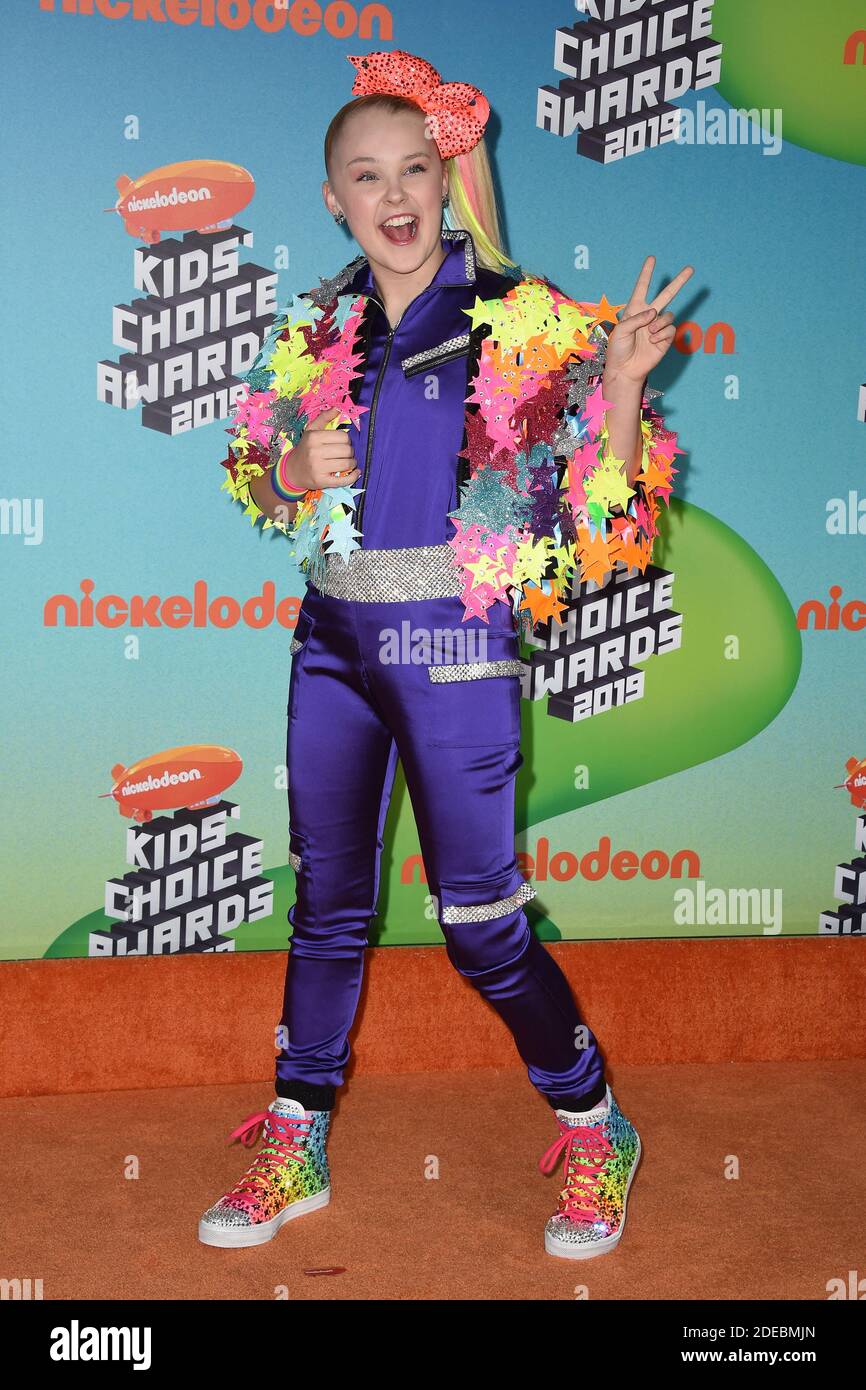 JoJo Siwa attends Nickelodeon's 2019 Kids' Choice Awards at Galen ...