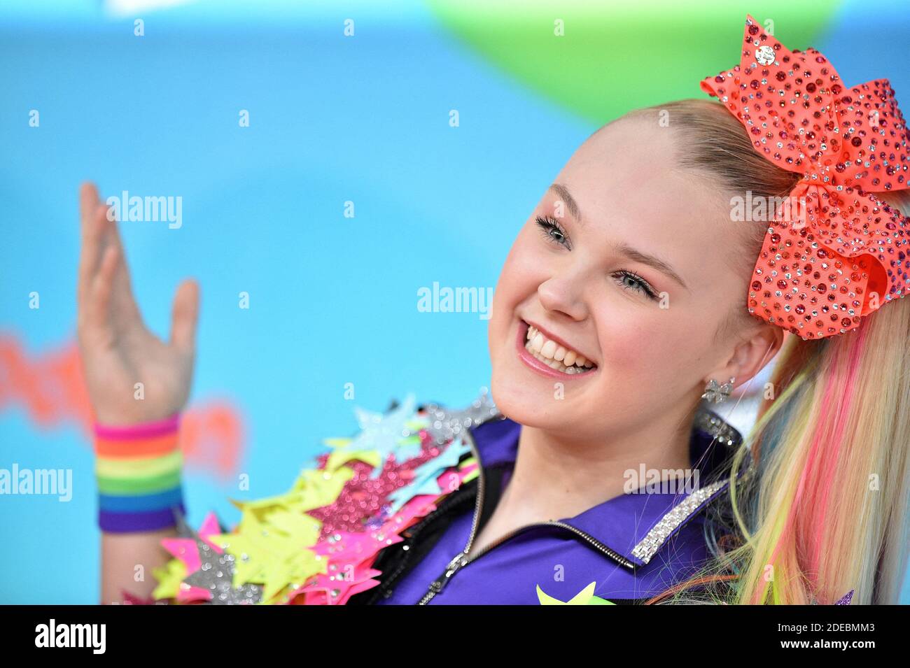 JoJo Siwa attends Nickelodeon's 2019 Kids' Choice Awards at Galen ...