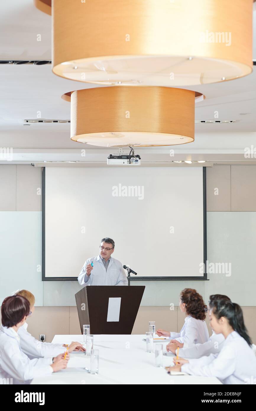 Multi vial hi-res stock photography and images - Alamy