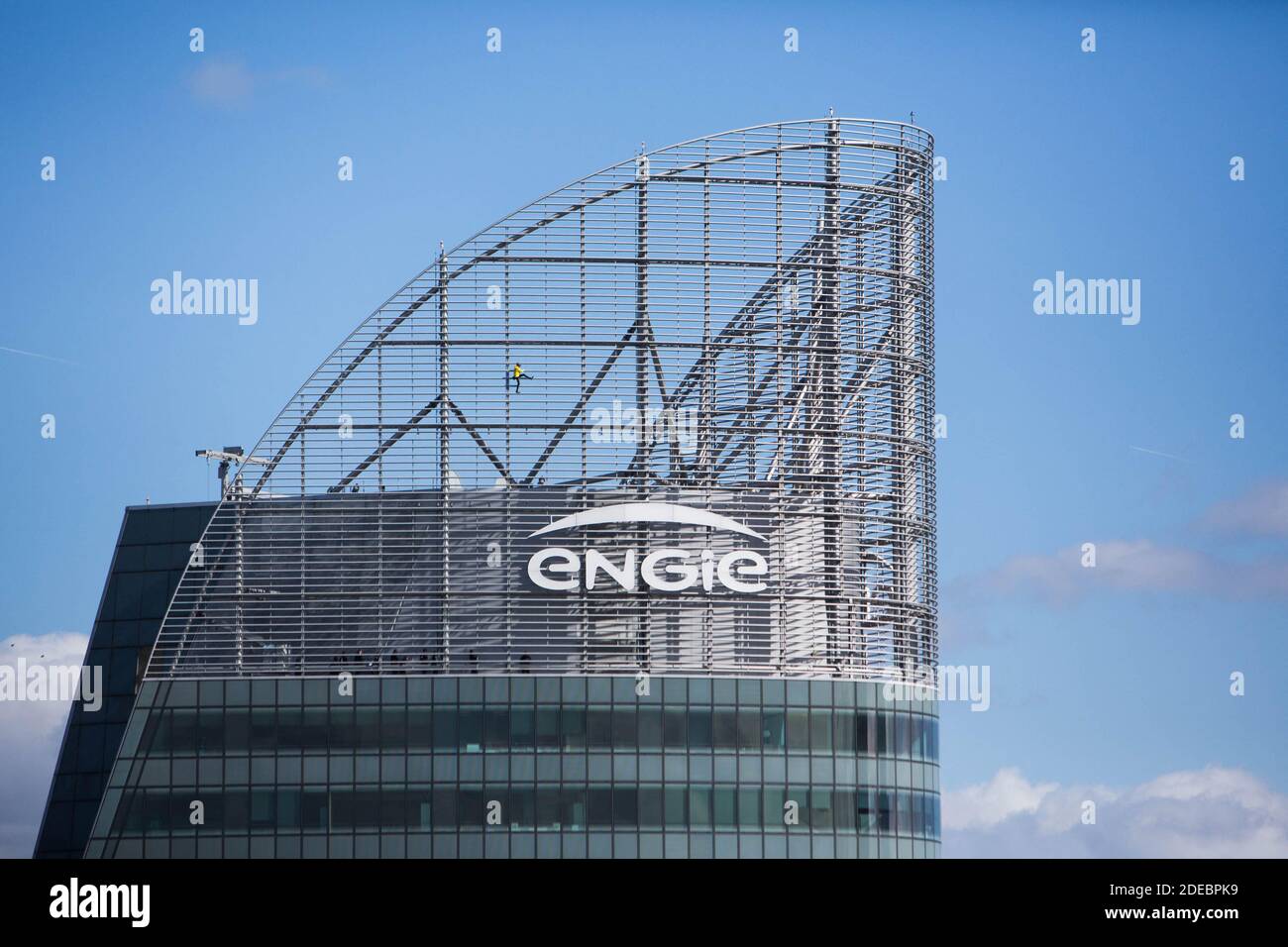 Exclusive - Alain Robert aka The French Spider-Man climbs the Engie ...