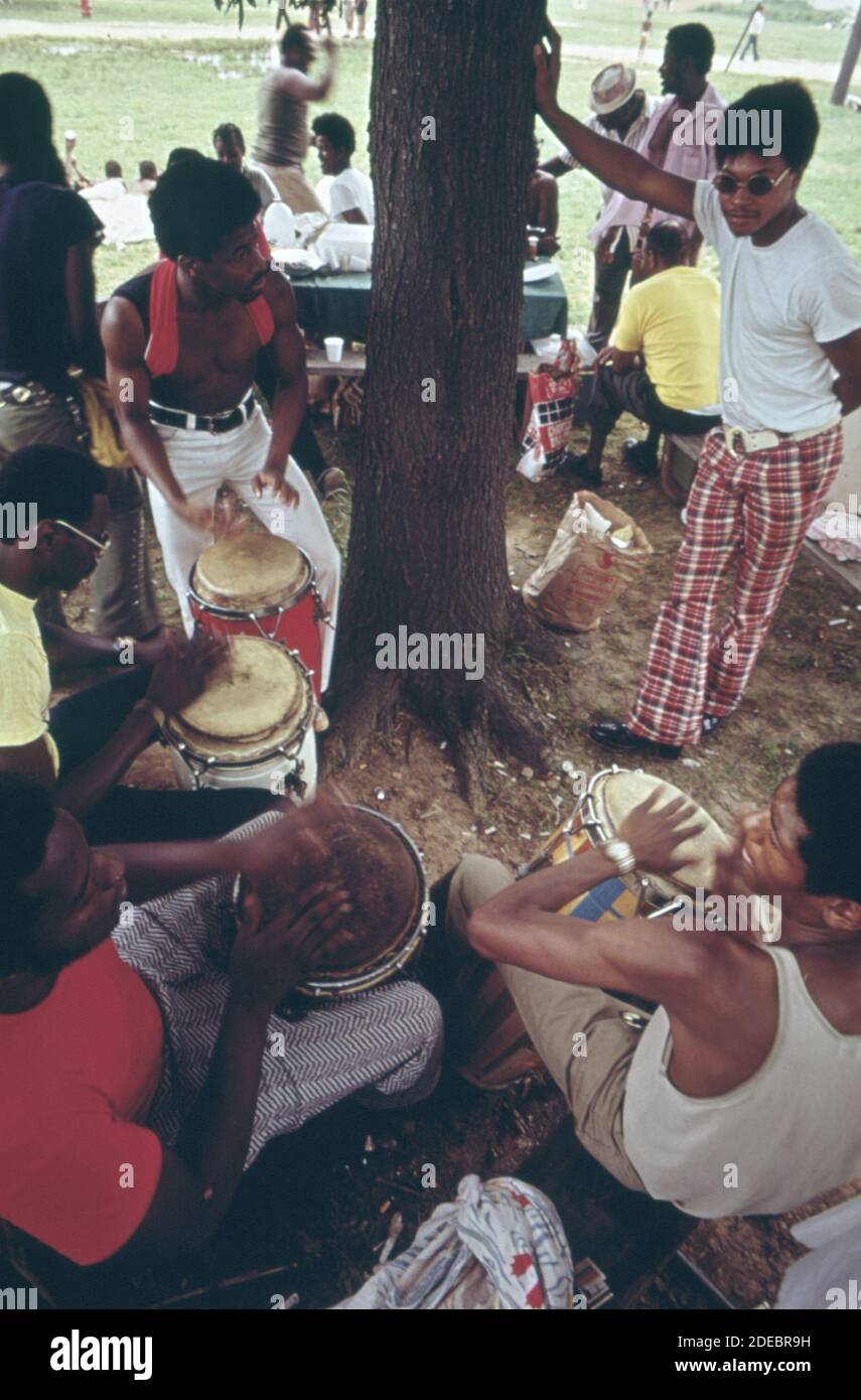 1970s men playing bongos hi-res stock photography and images - Alamy