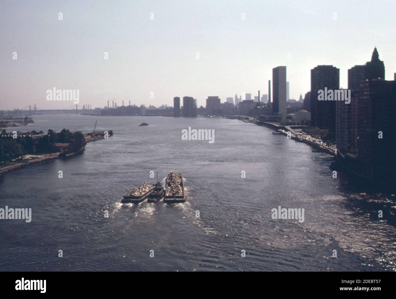 1970s garbage barge hi-res stock photography and images - Alamy