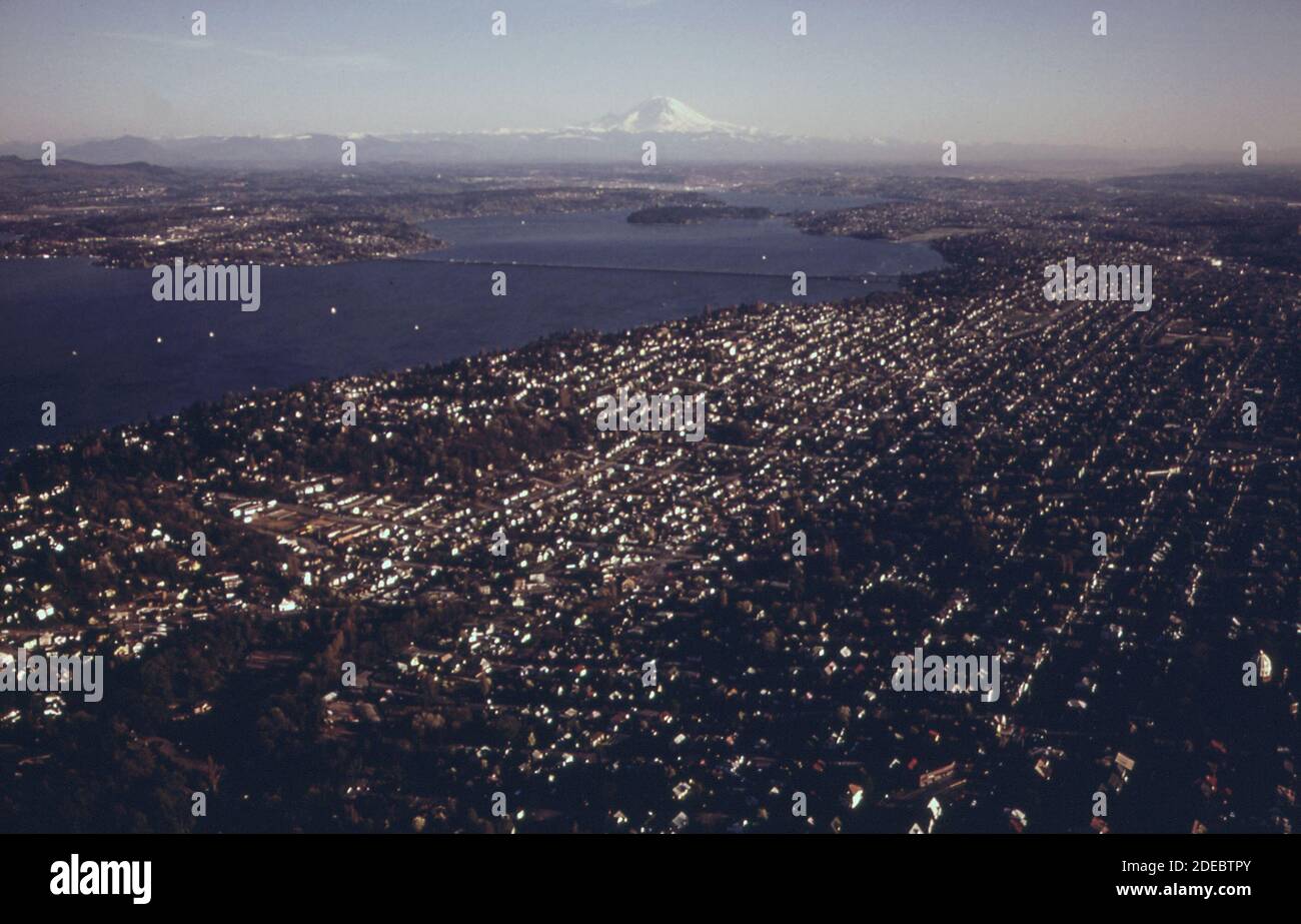 1970s aerial view seattle hi-res stock photography and images - Alamy