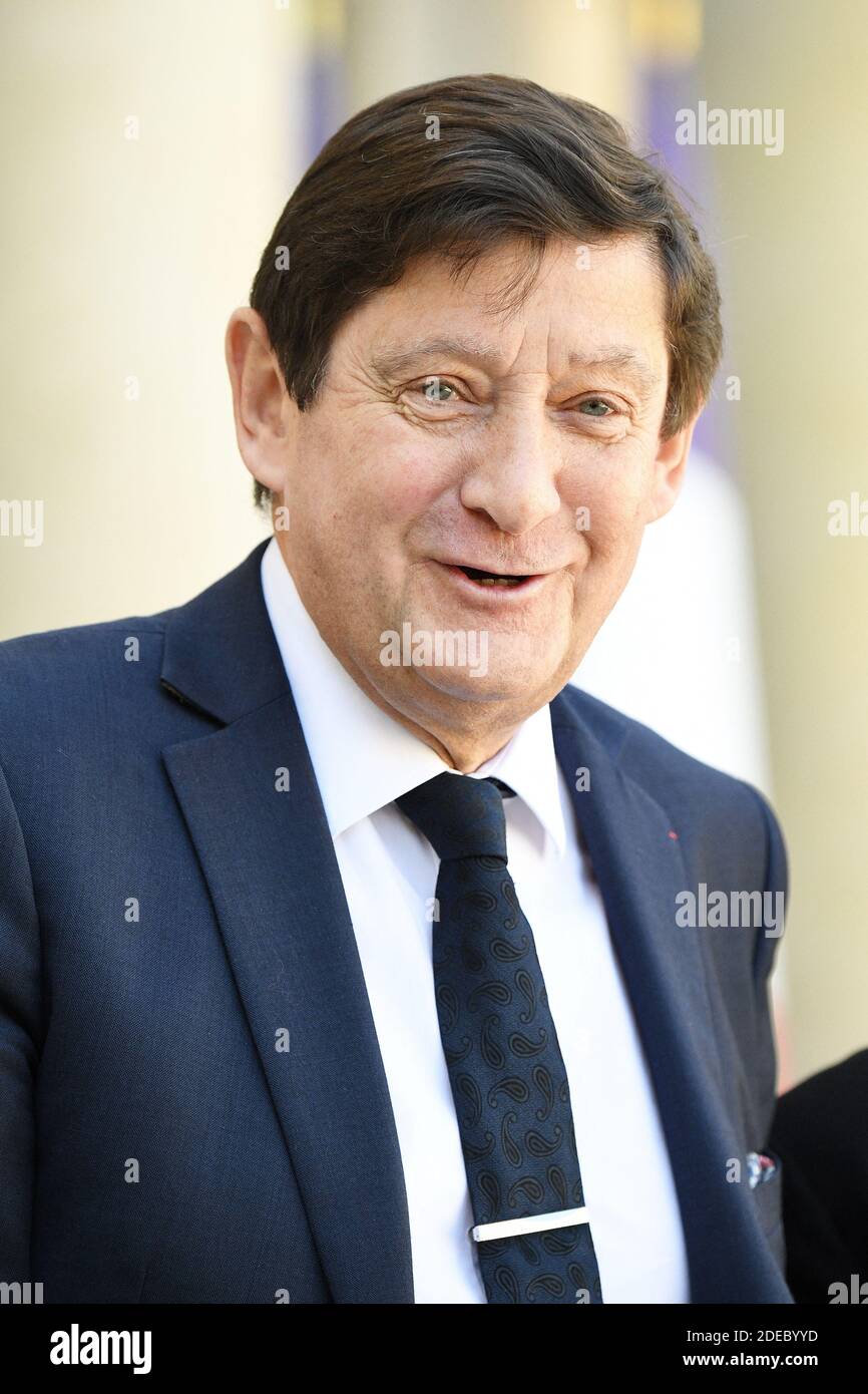 Patrick Kanner arrives at the Elysee Presidential Palace on March 29 ...