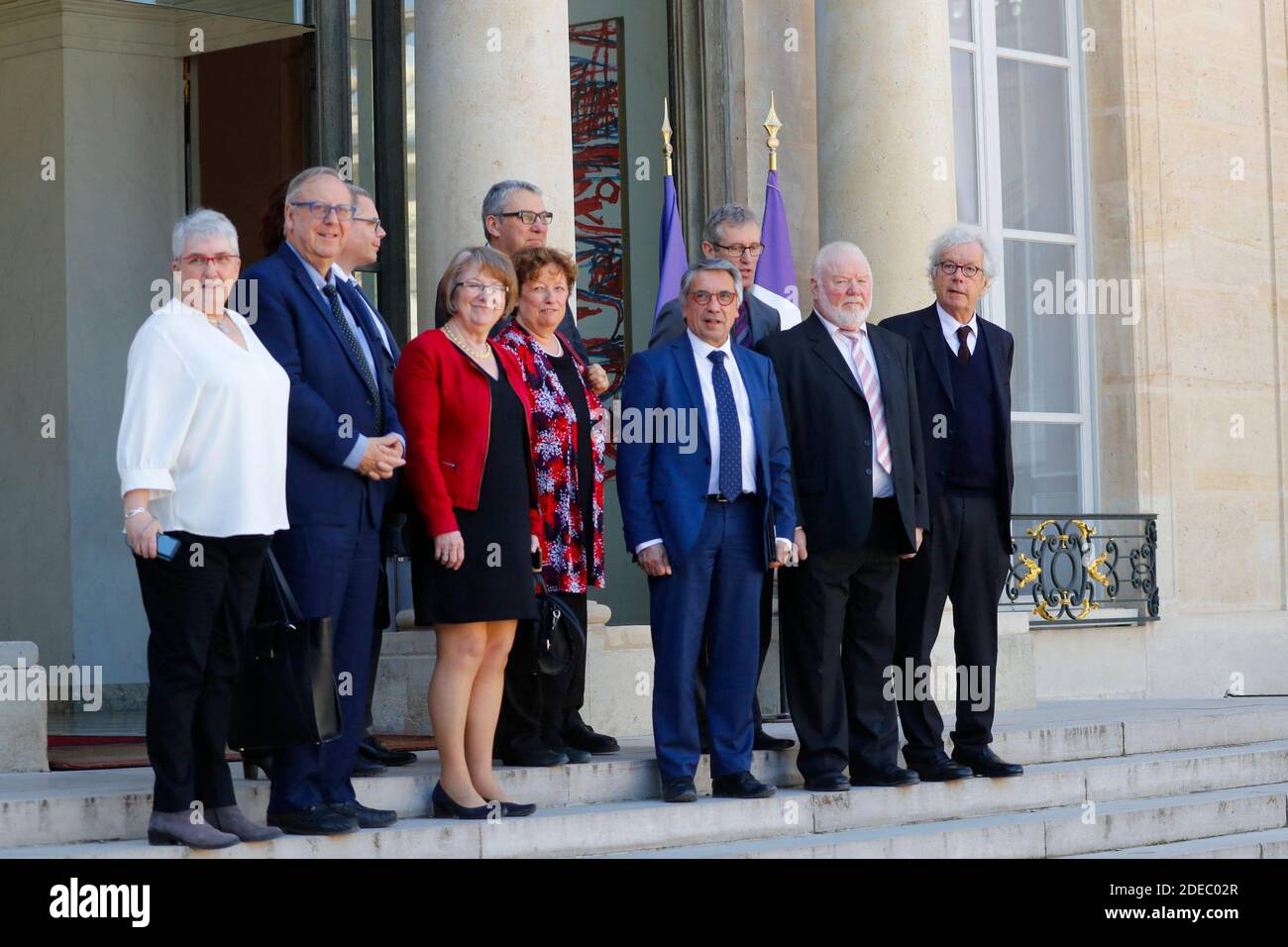 Delegations from Hauts-de-France arriving to meet for the "Great Debate ...