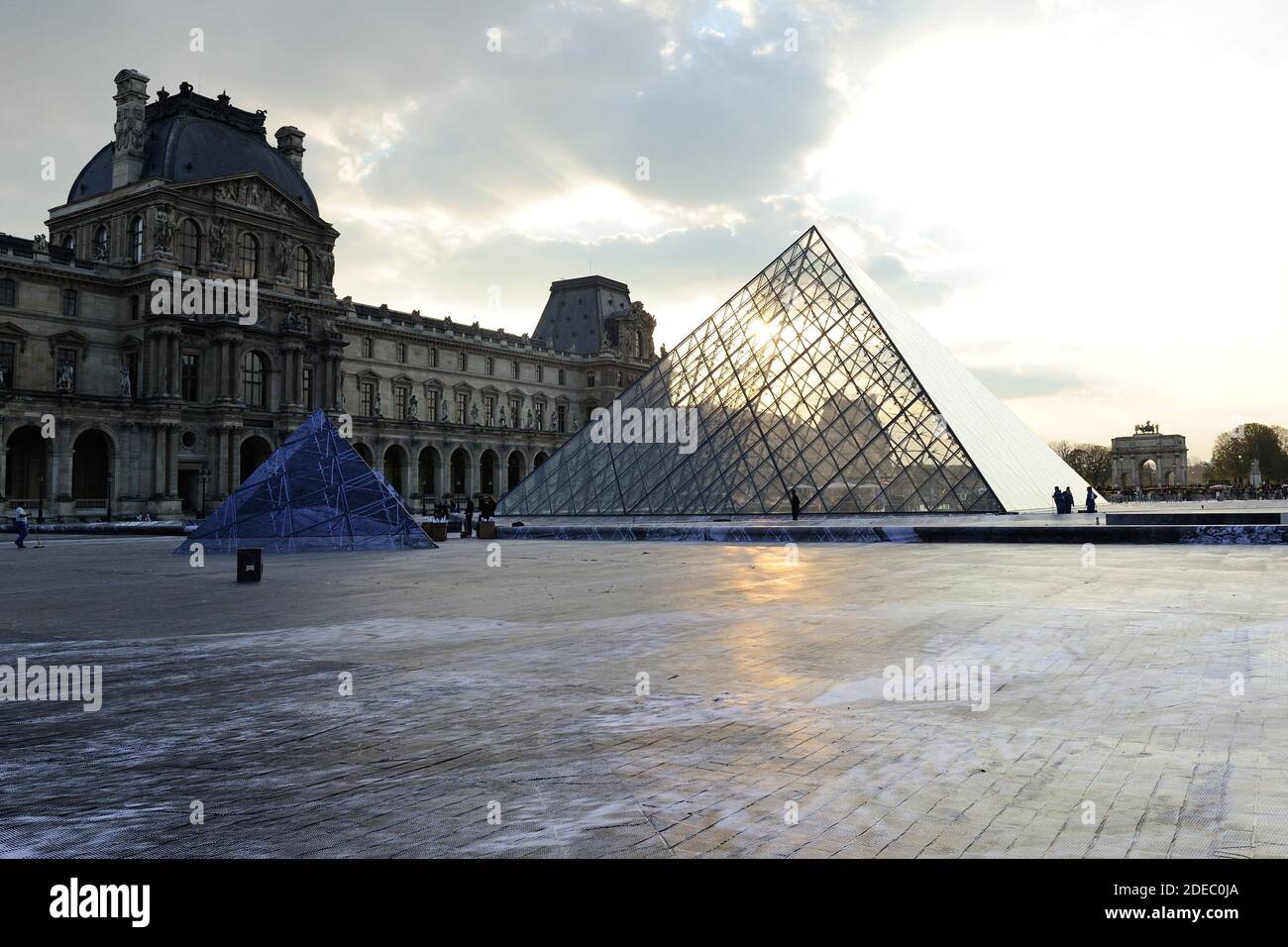 Preparations of the installation of French contemporary artist and ...