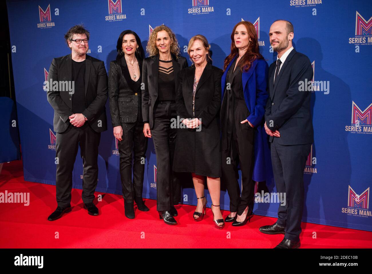 Julianna margulies poses in hi-res stock photography and images - Alamy