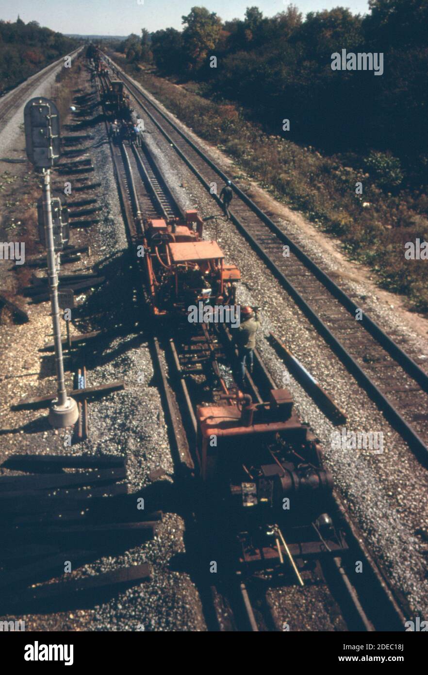 Southern Railway right-of-way work crew; with equipment used in laying ...