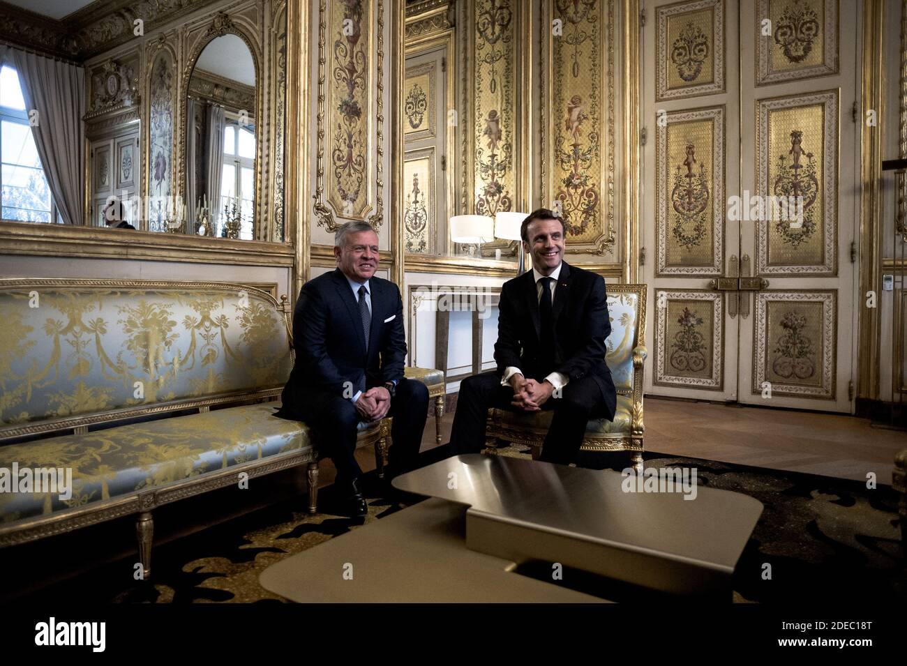 Salon dore hi-res stock photography and images - Alamy