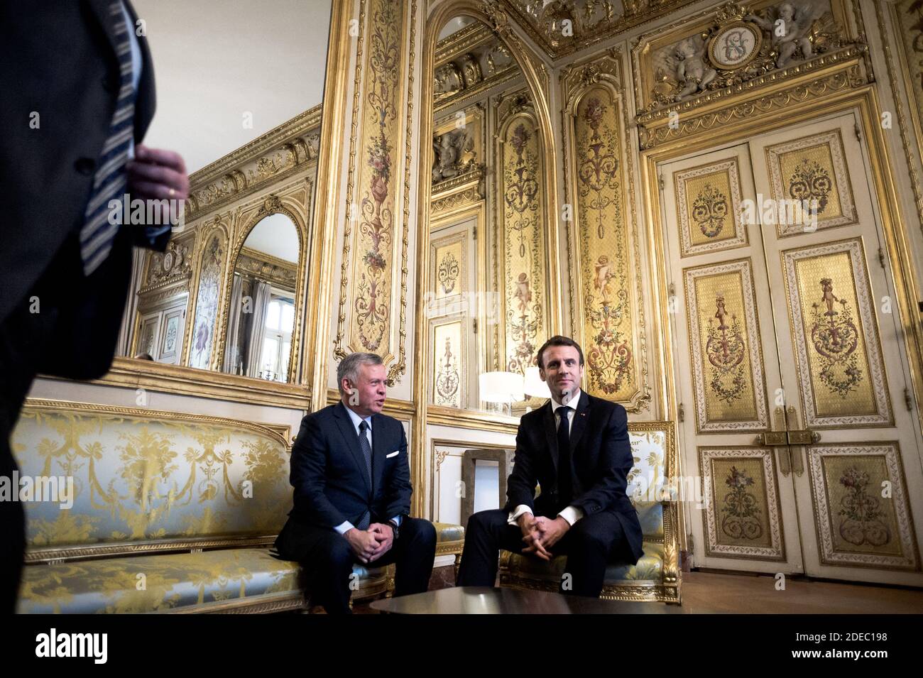 Salon dore hi-res stock photography and images - Alamy