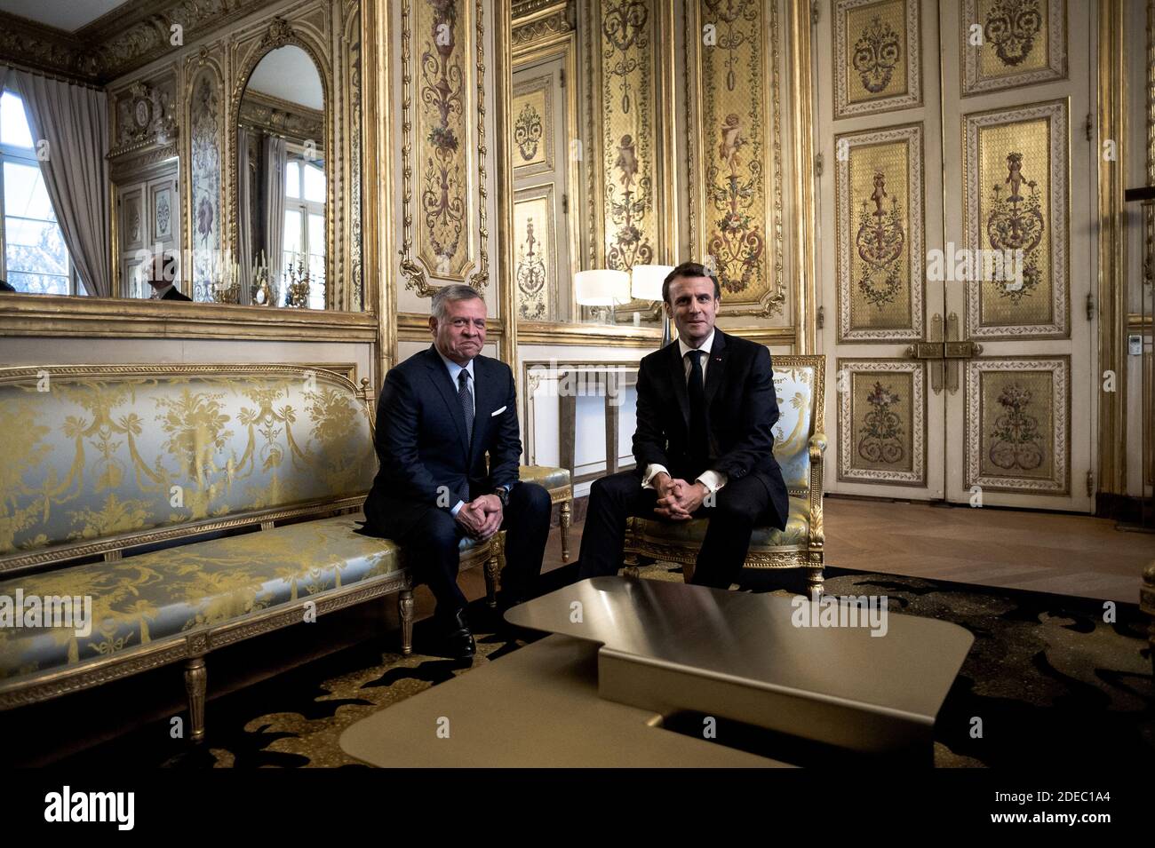 Salon dore hi-res stock photography and images - Alamy