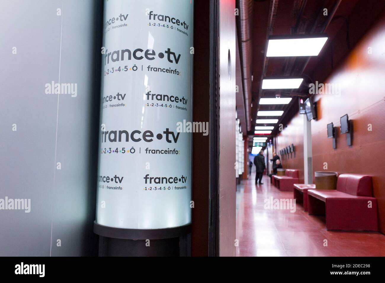 Siege de france televisions hi-res stock photography and images - Alamy