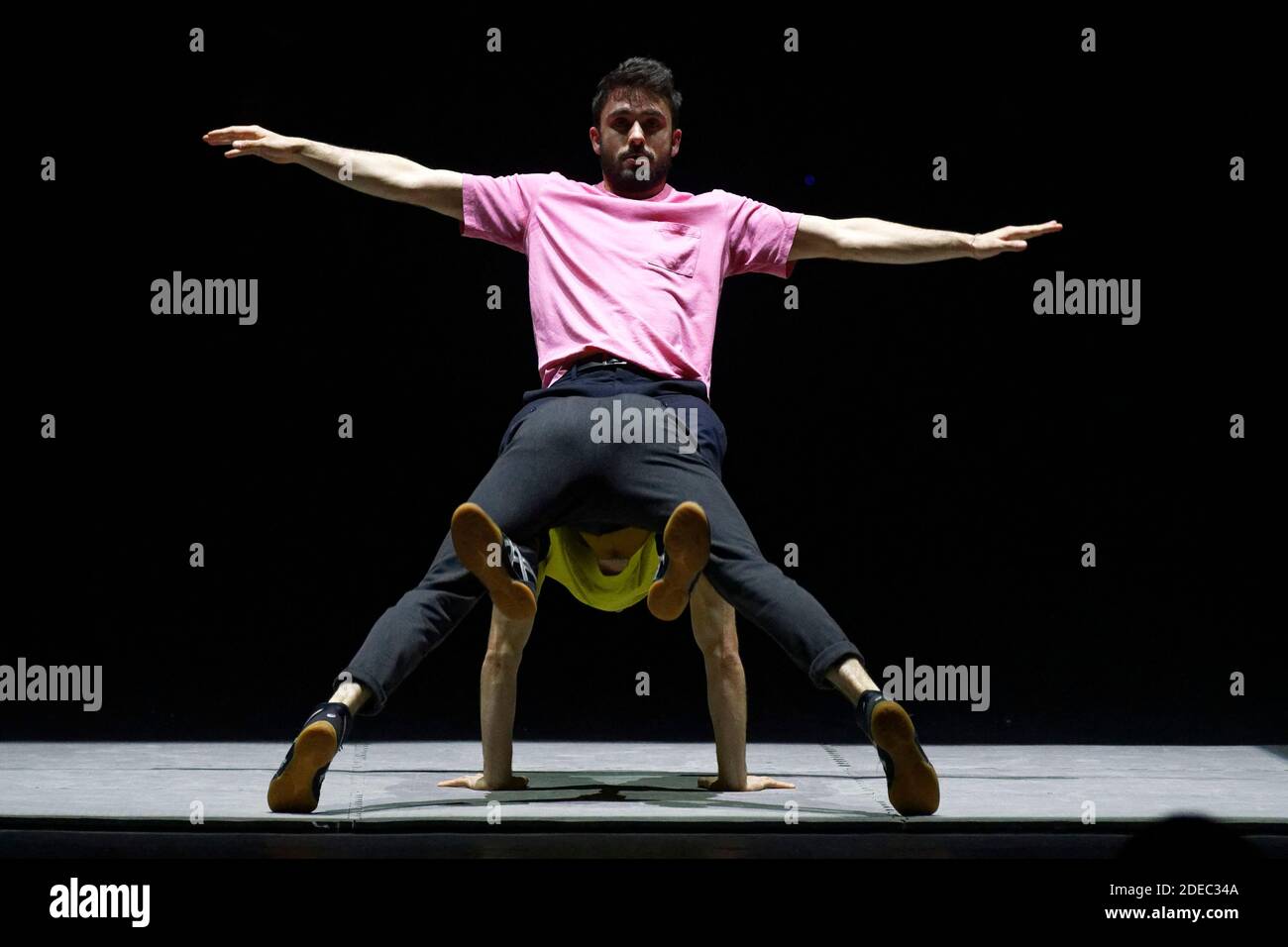 Silver medal for Theo and Lucas Enriquez, Kirn Compagnie, risley act ...