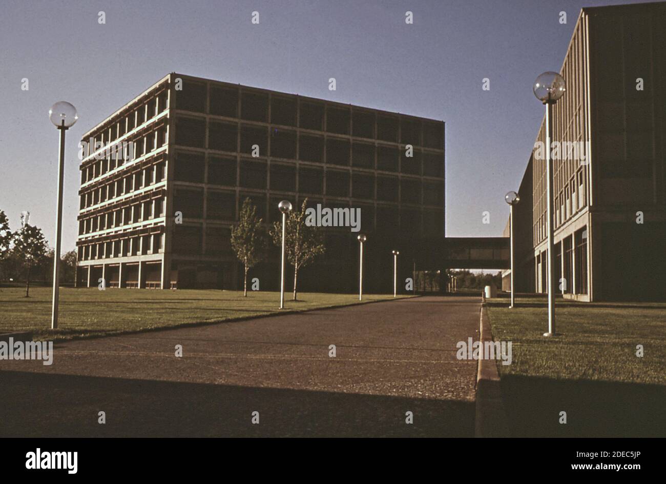 1970s Photos (1973) - Cummins Engine Company technical center; built in ...