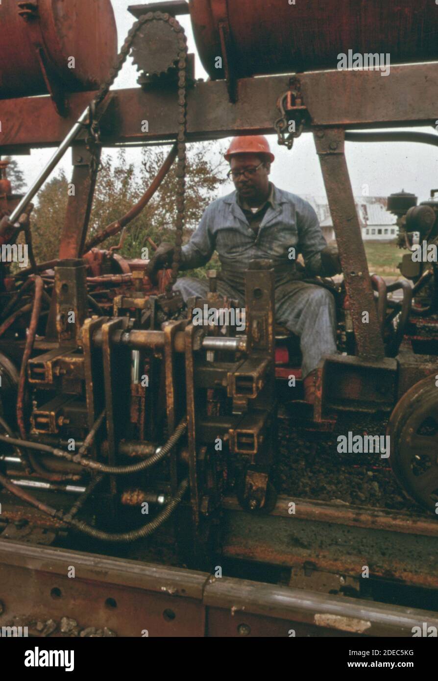 Historical southern railways workers hi-res stock photography and ...