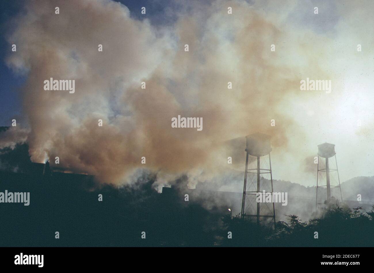 1970s america air pollution hi-res stock photography and images - Alamy
