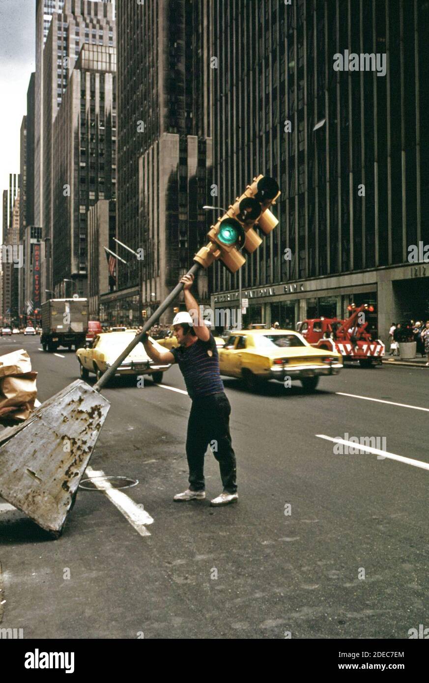 Historical new york traffic light hi-res stock photography and images ...