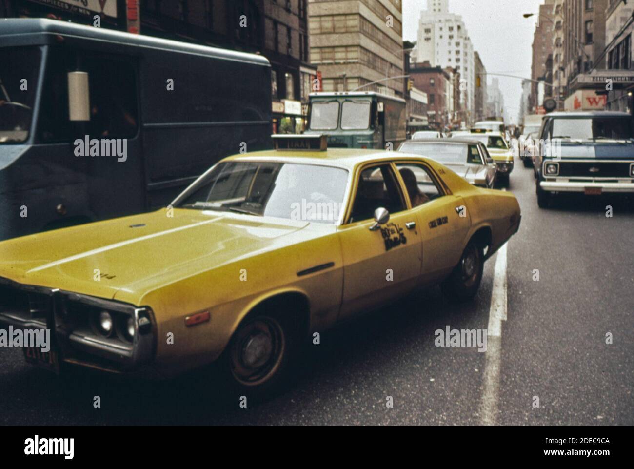 New york taxi 1970s hi-res stock photography and images - Alamy