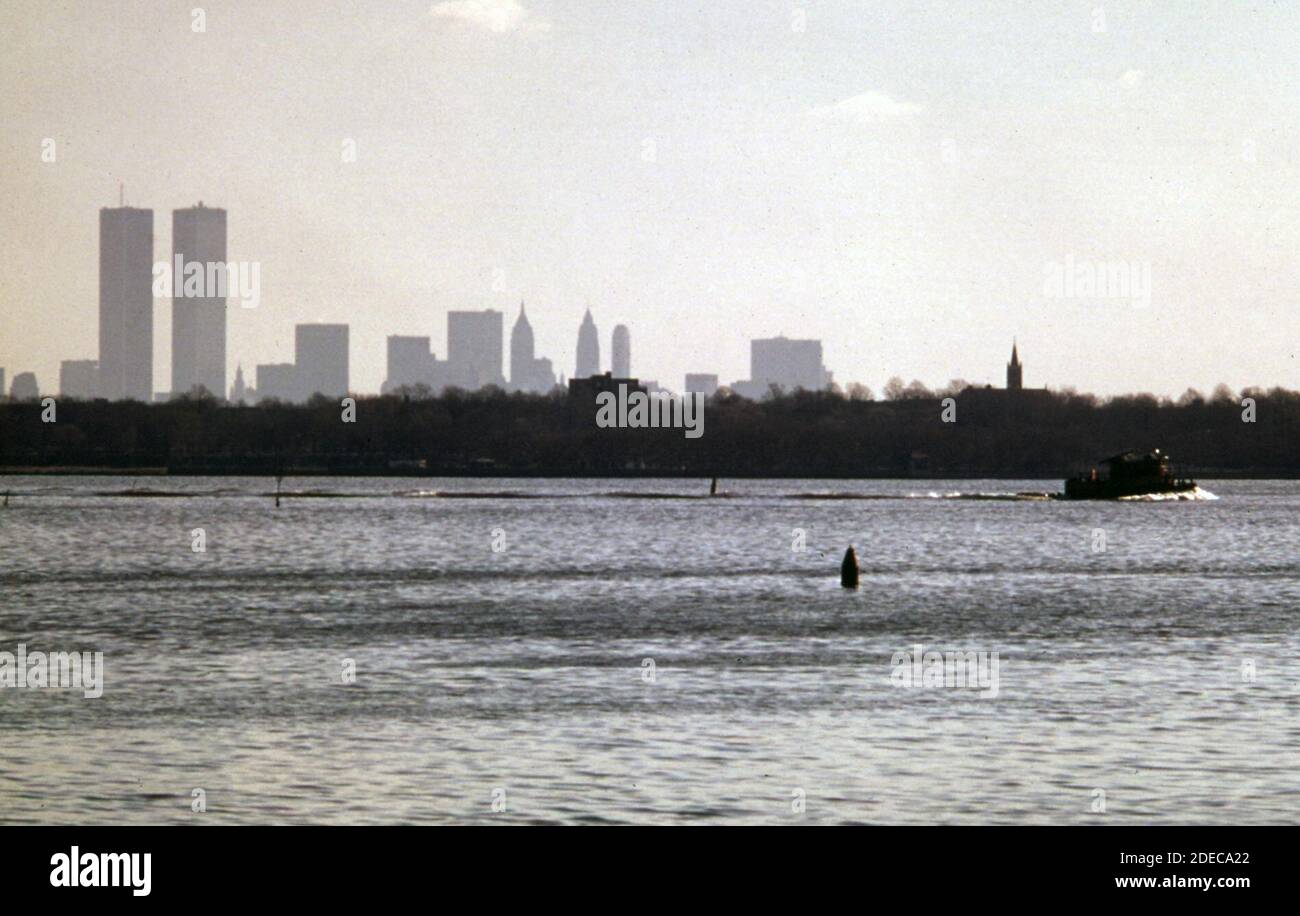 New york city 1970s skyline hi-res stock photography and images - Alamy