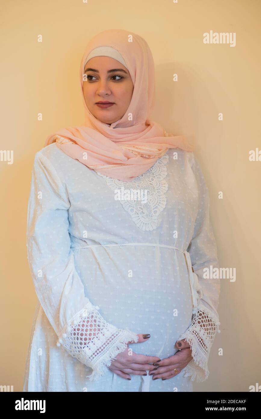 Beautiful Muslim pregnant woman Stock Photo - Alamy
