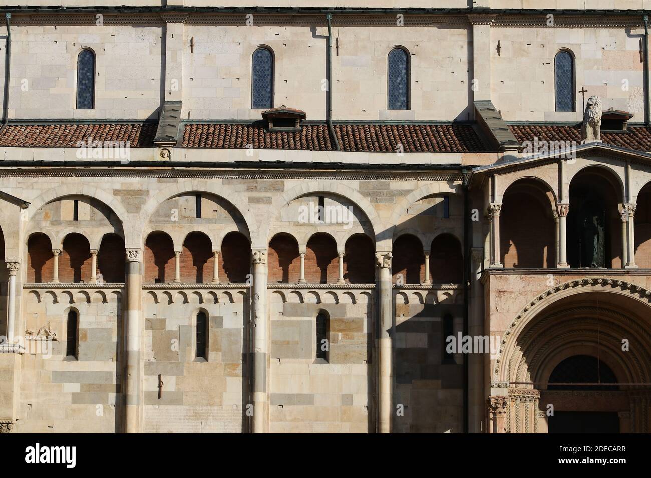 Cathedral architectural details, romanesque style, Modena, Italy ...