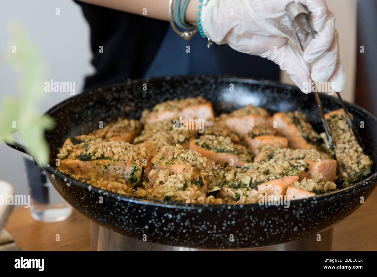 Buffet meal hi-res stock photography and images - Alamy