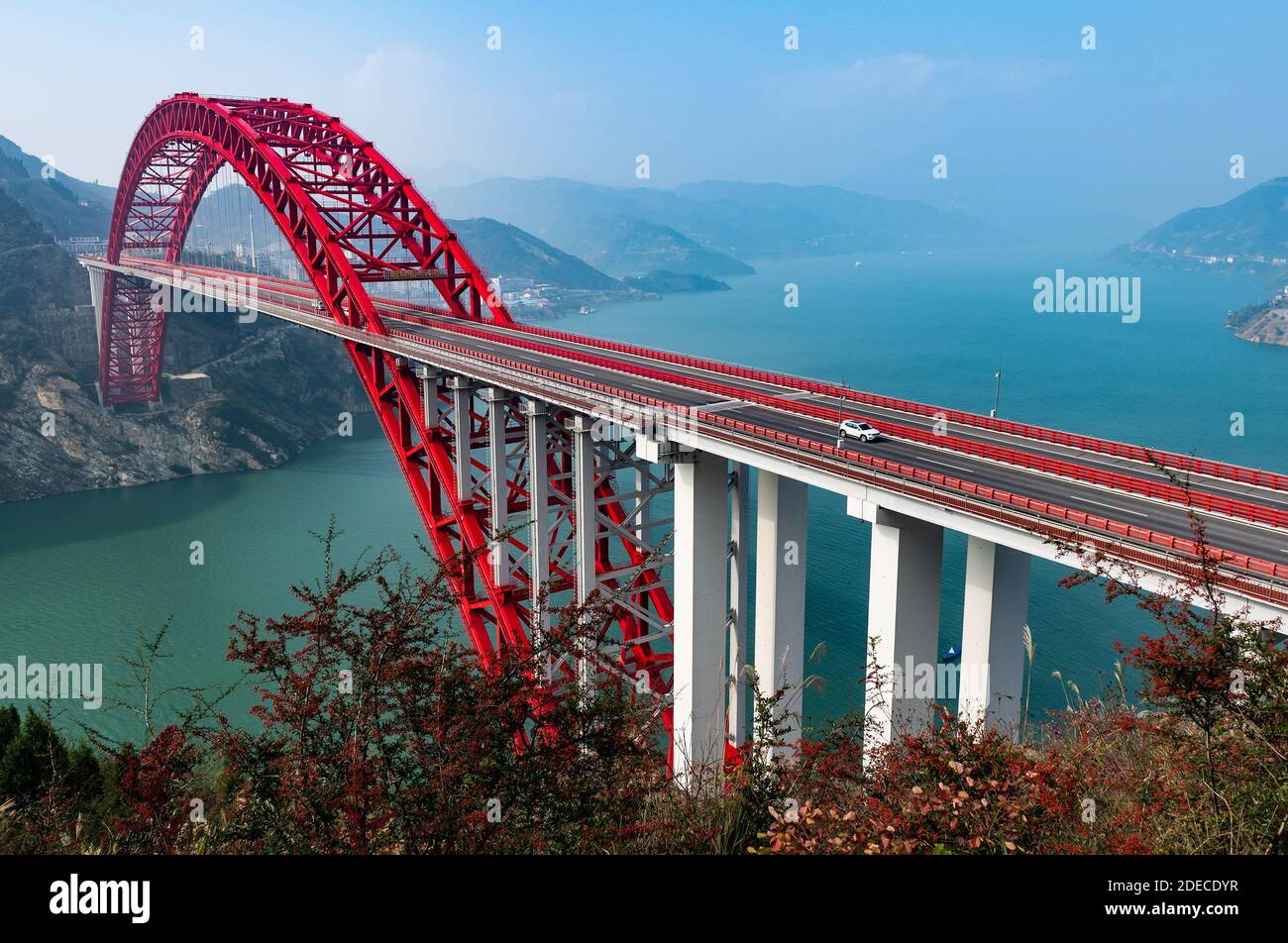 Yichang bridge china hi-res stock photography and images - Alamy