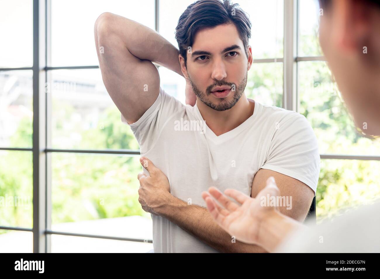 Muscle pain hi-res stock photography and images - Alamy