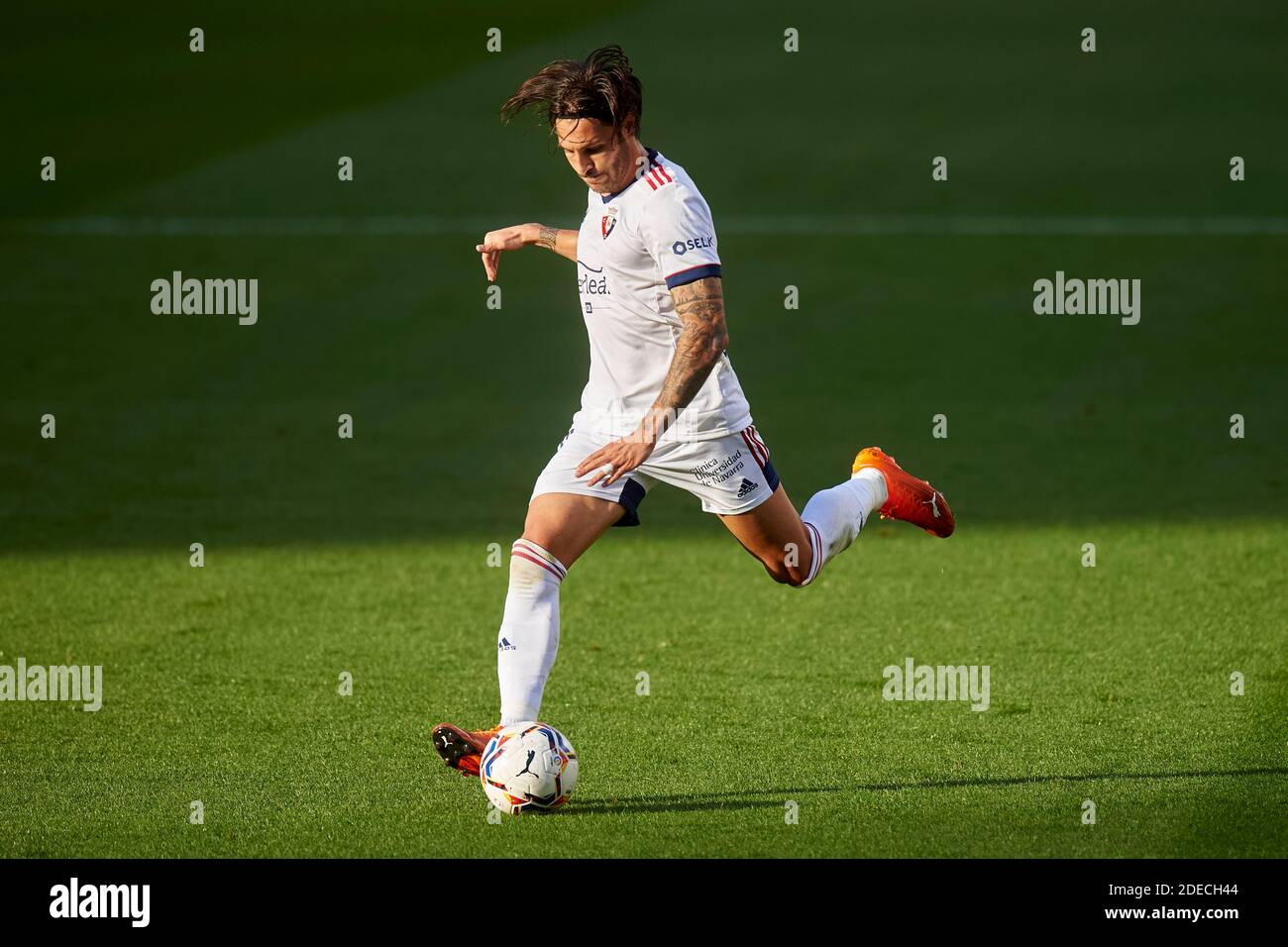 Juan Cruz of CA Osauna during the La Liga match between FC Barcelona ...