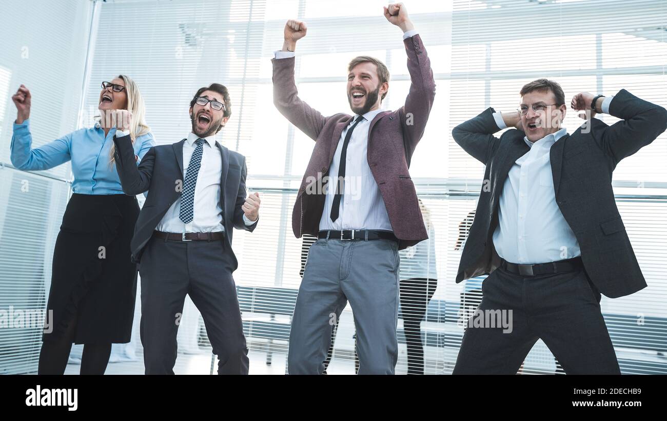 Office friendly diverse employees hi-res stock photography and images ...