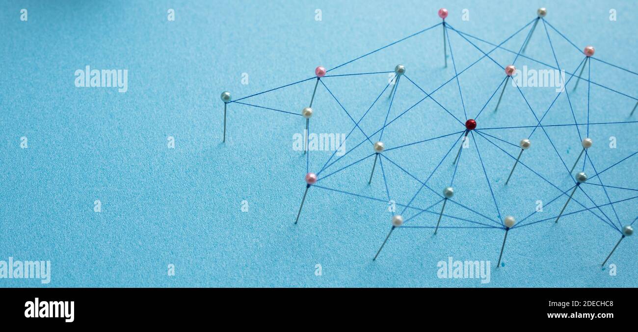 Pins with string network hi-res stock photography and images - Alamy