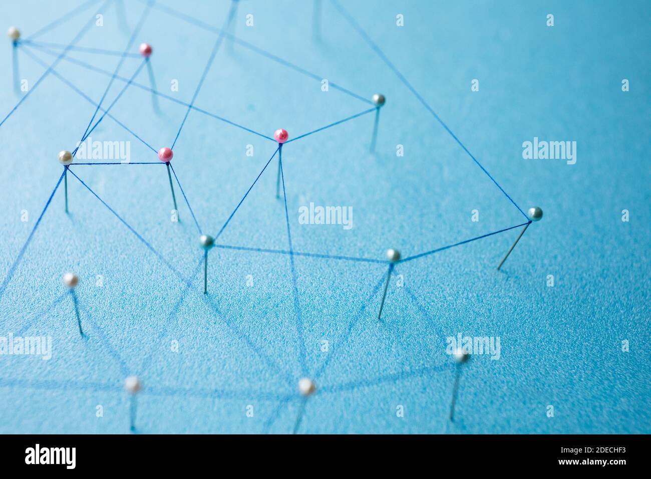 Pins with string network hi-res stock photography and images - Alamy