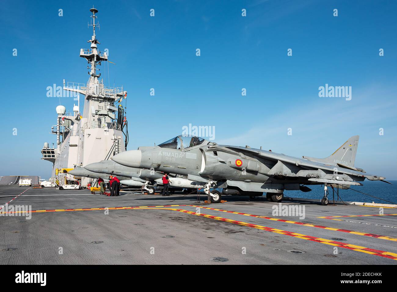 A McDonnell Douglas AV-8B Harrier II fighter jet of the Spanish Navy at ...