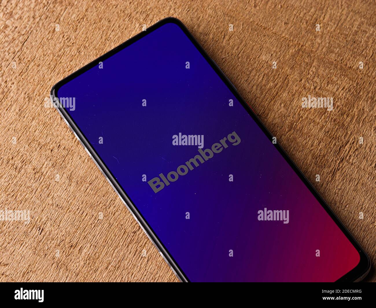 Bloomberg smartphone hi-res stock photography and images - Alamy