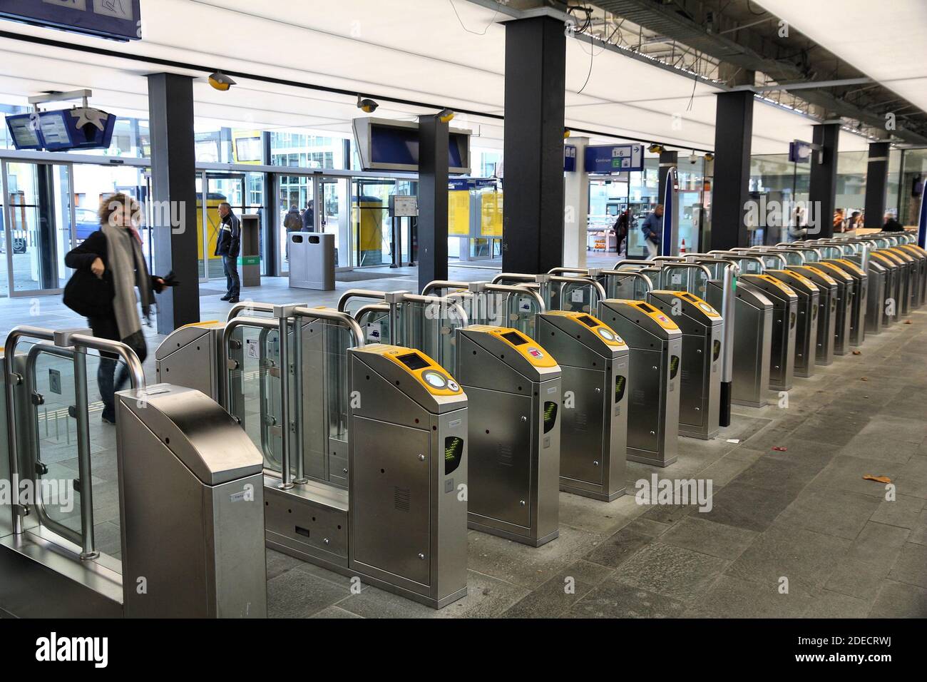 Ticket entry gates hi-res stock photography and images - Alamy