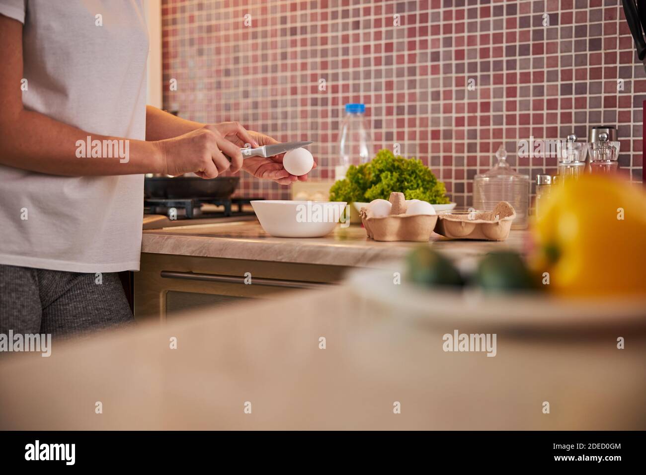 Breaking dish hi-res stock photography and images - Alamy