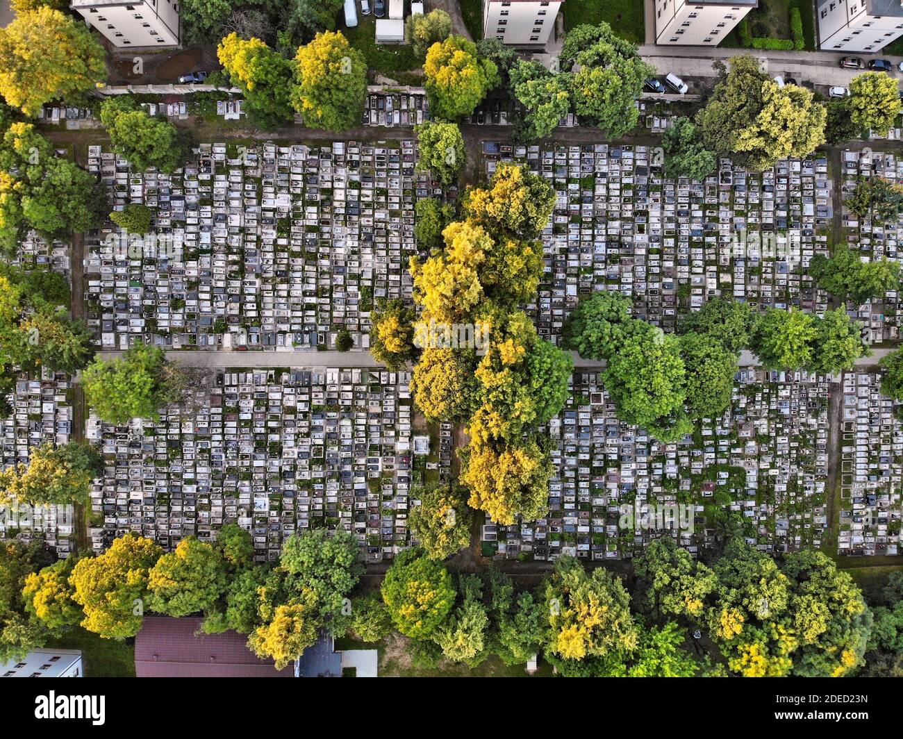 Aerial view of cemetery hi-res stock photography and images - Alamy
