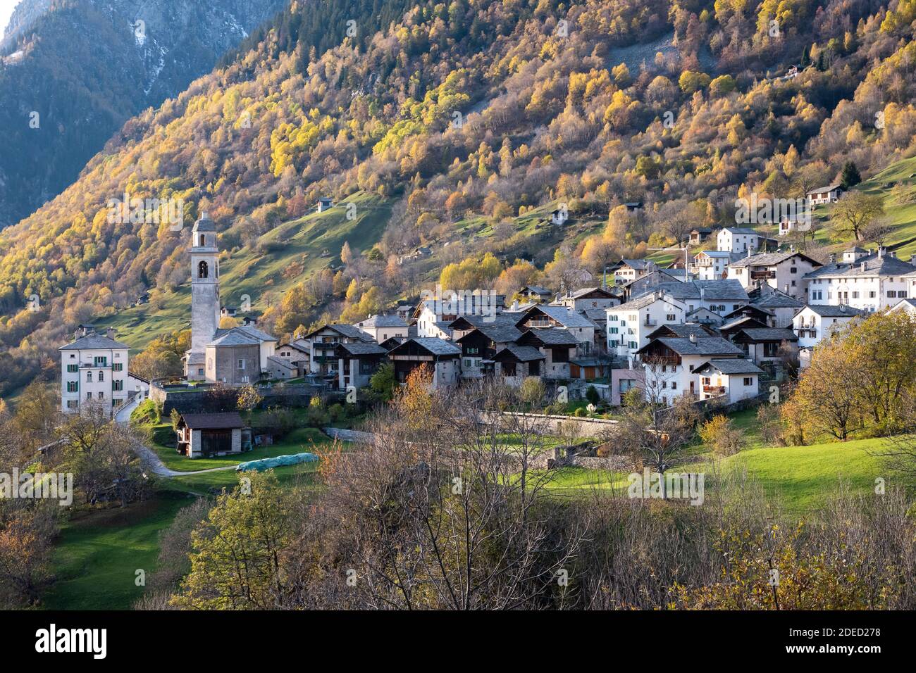 Village soglio hi-res stock photography and images - Alamy