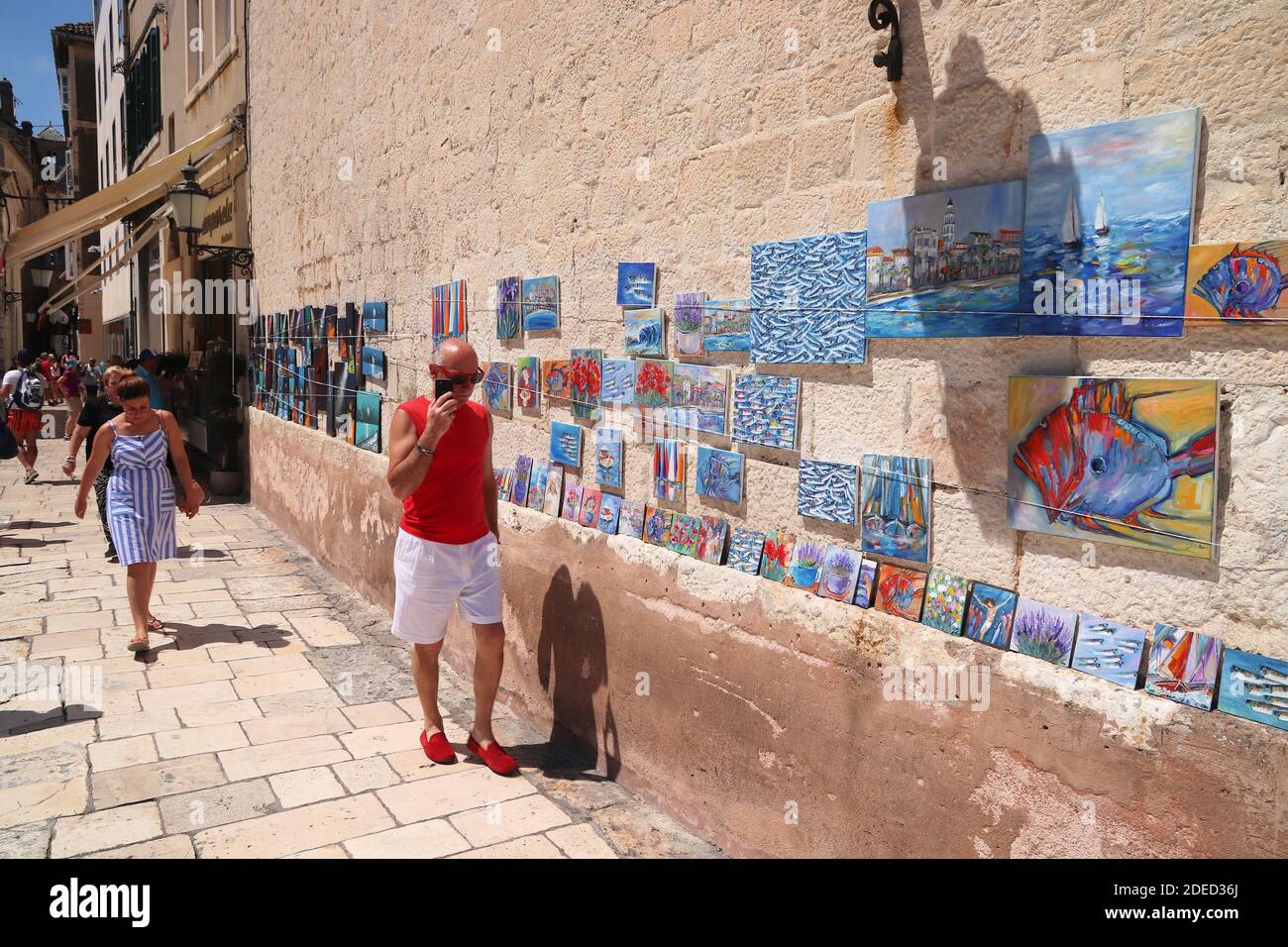 Medieval marketplace painting hi-res stock photography and images - Alamy