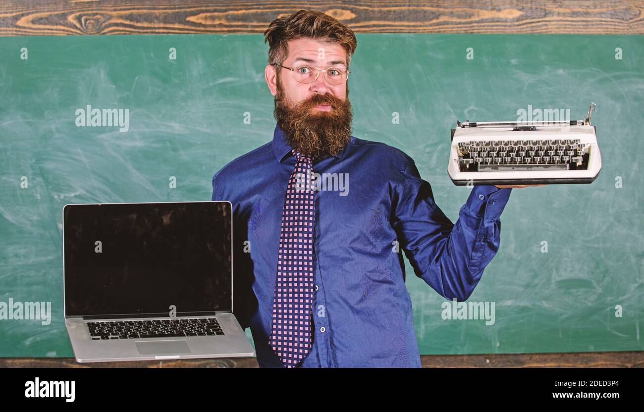 Choose right teaching method. Teacher choosing teaching approach ...